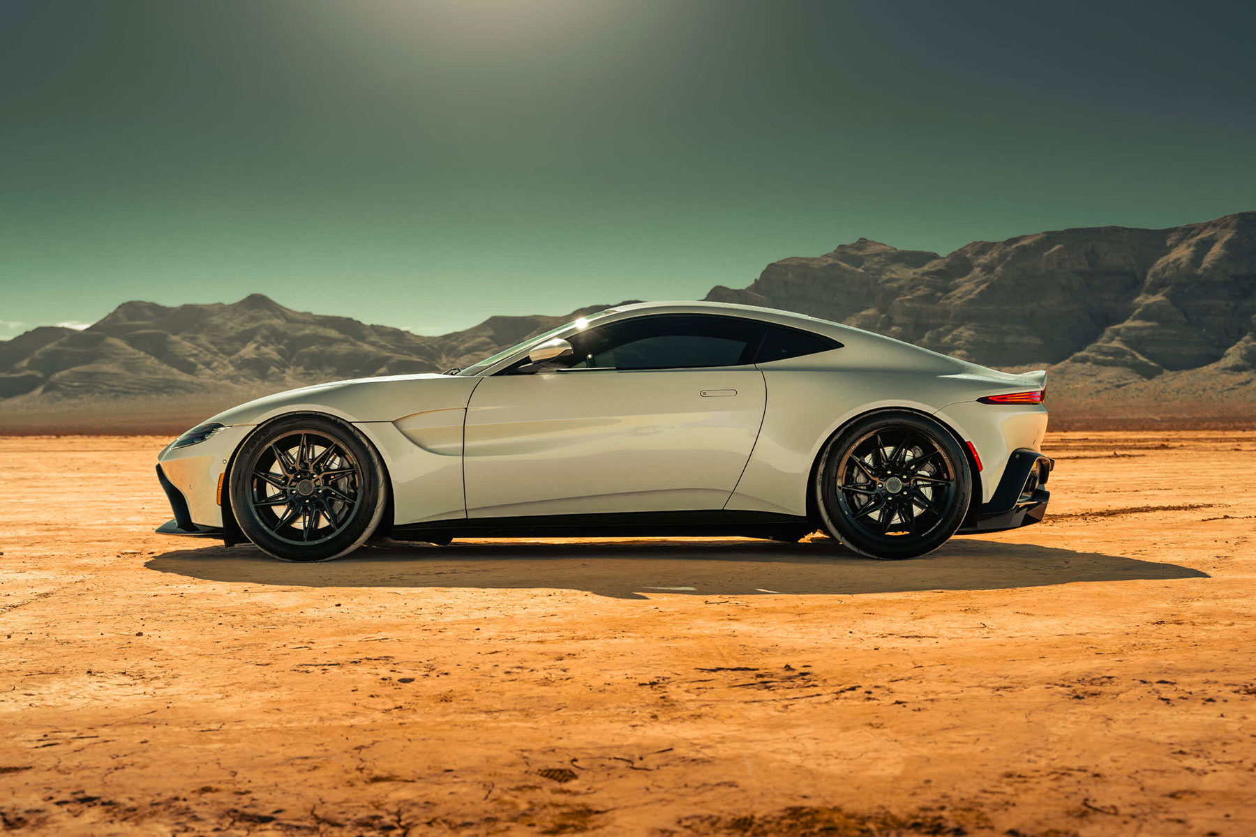 Modified Aston Martin Vantage on Blaque Diamond BD-F20 Wheels