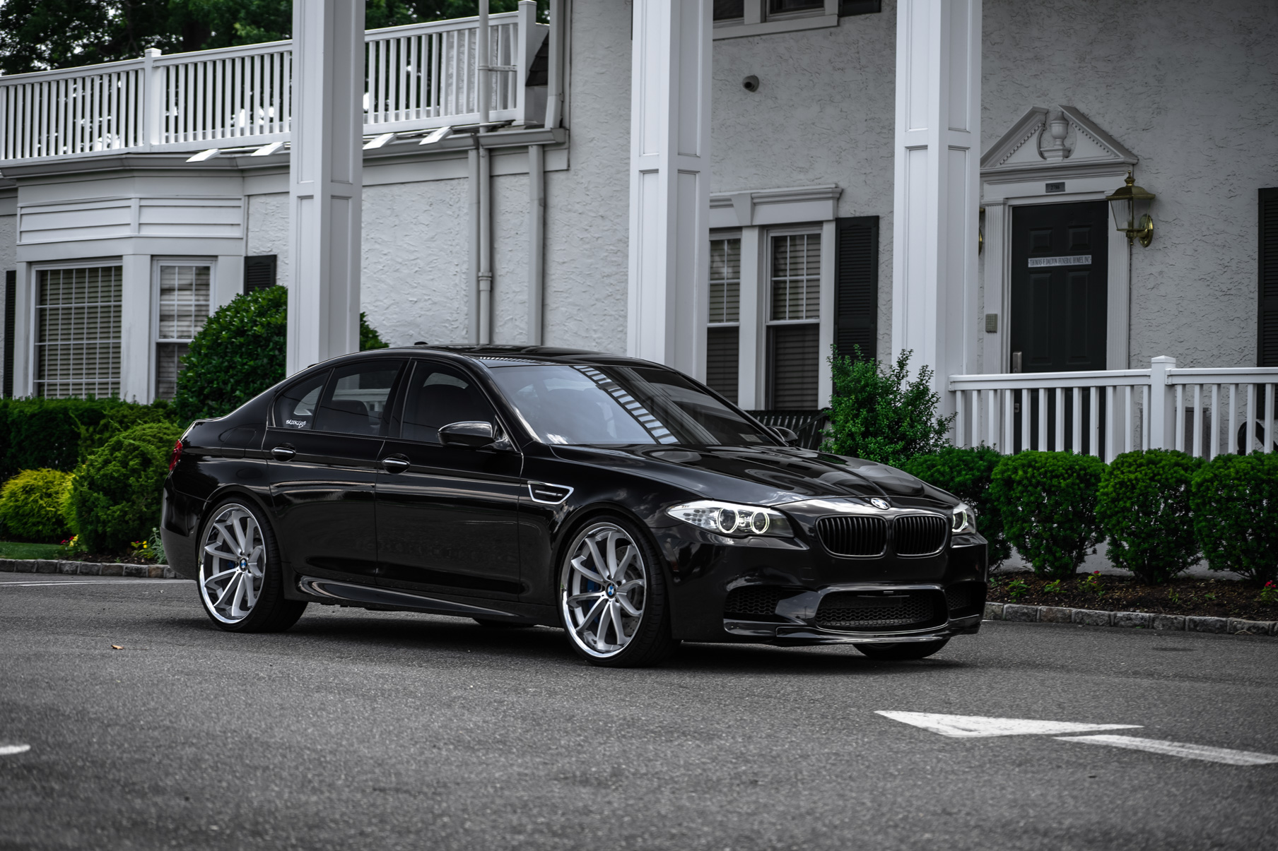 A BMW M5 on 22 Inch Blaque Diamond BD-23 Silver Wheels - Blaque Diamond ...