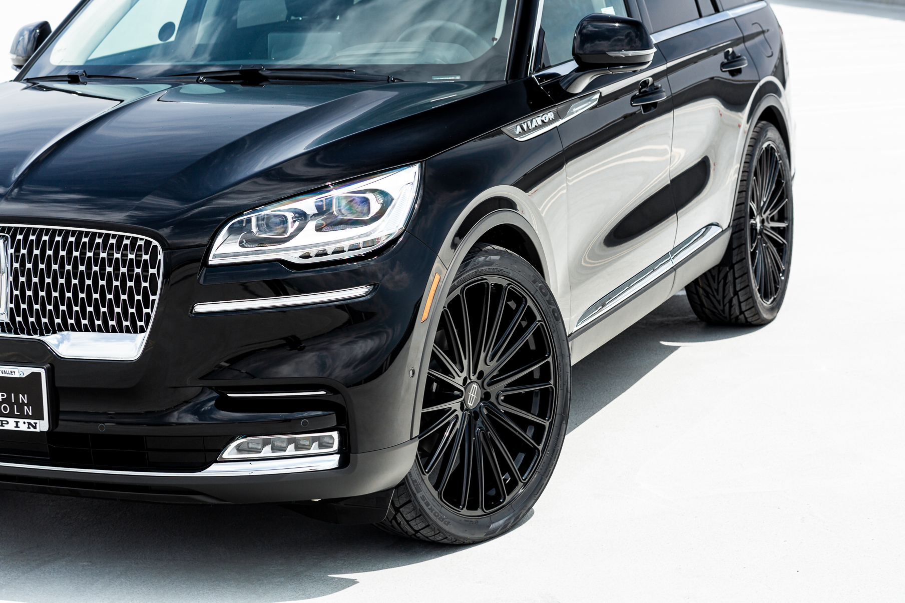 A 2023 Lincoln Aviator on Blaque Diamond BD-715 Gloss Black Wheels ...