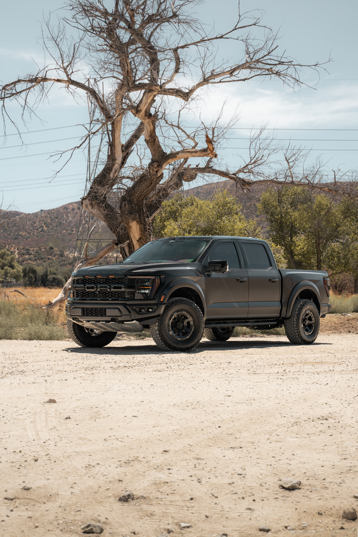 A 2022 Ford Raptor Blaque Diamond BD-O728 Tinted Machined Black Wheels ...