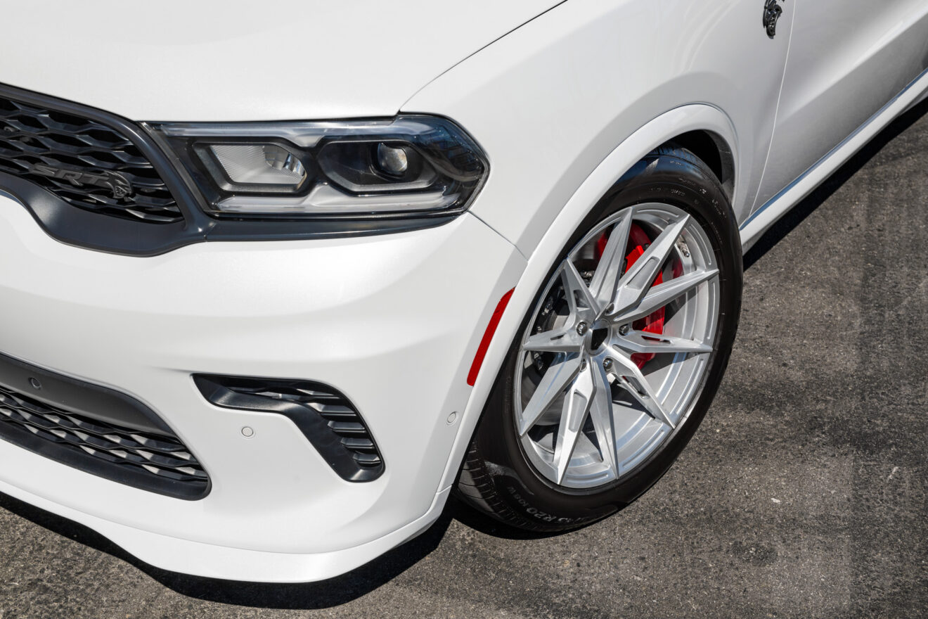 Blaque Diamond BD-F29 on the 2021 Dodge Durango SRT Hellcat: A Hellcat ...